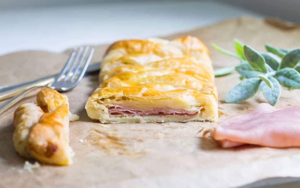Ham and Cheese Pastry (Feuillete au jambon) - Mon Petit Four®