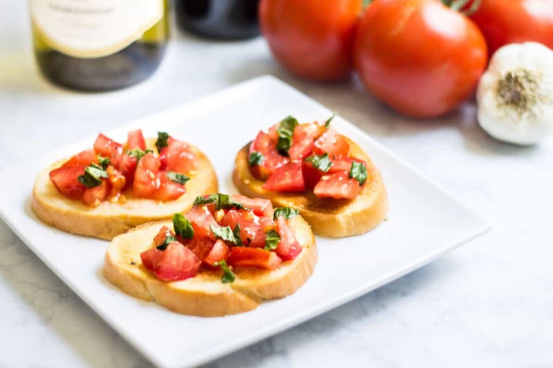 Tomato Crostini with Fresh Basil - Mon Petit Four®