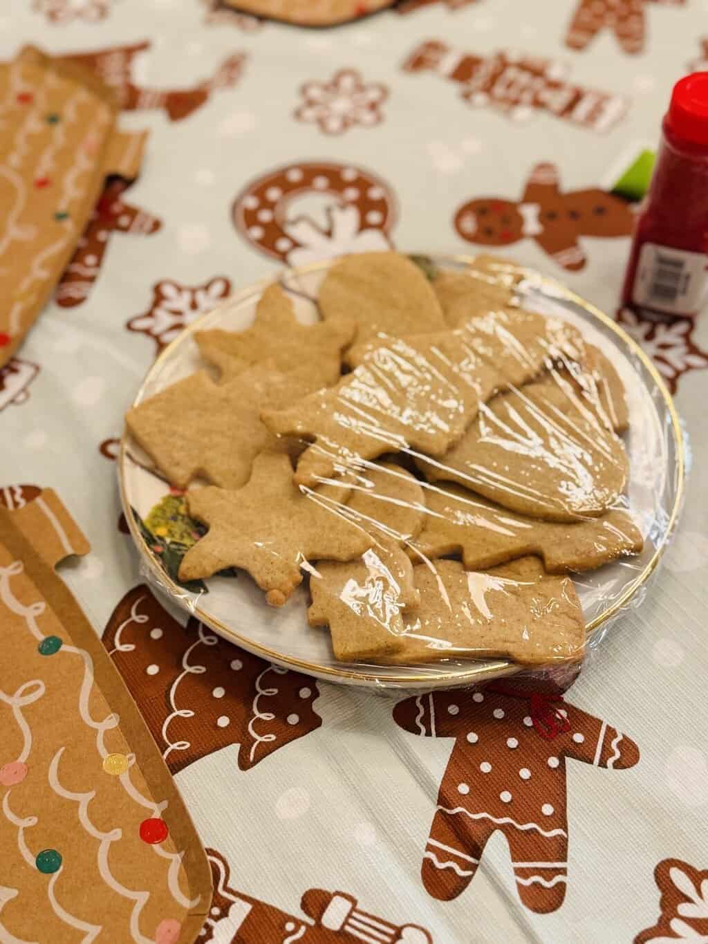 How to Host a Holiday Cookie Decorating Party - Mon Petit Four®